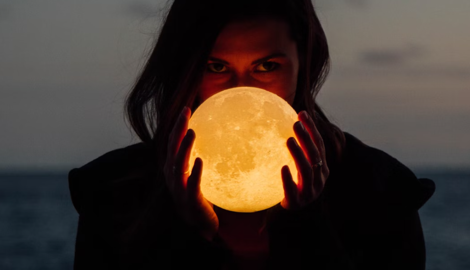 September’s Full Moon Effects: What Your Zodiac Sign Needs to Know
